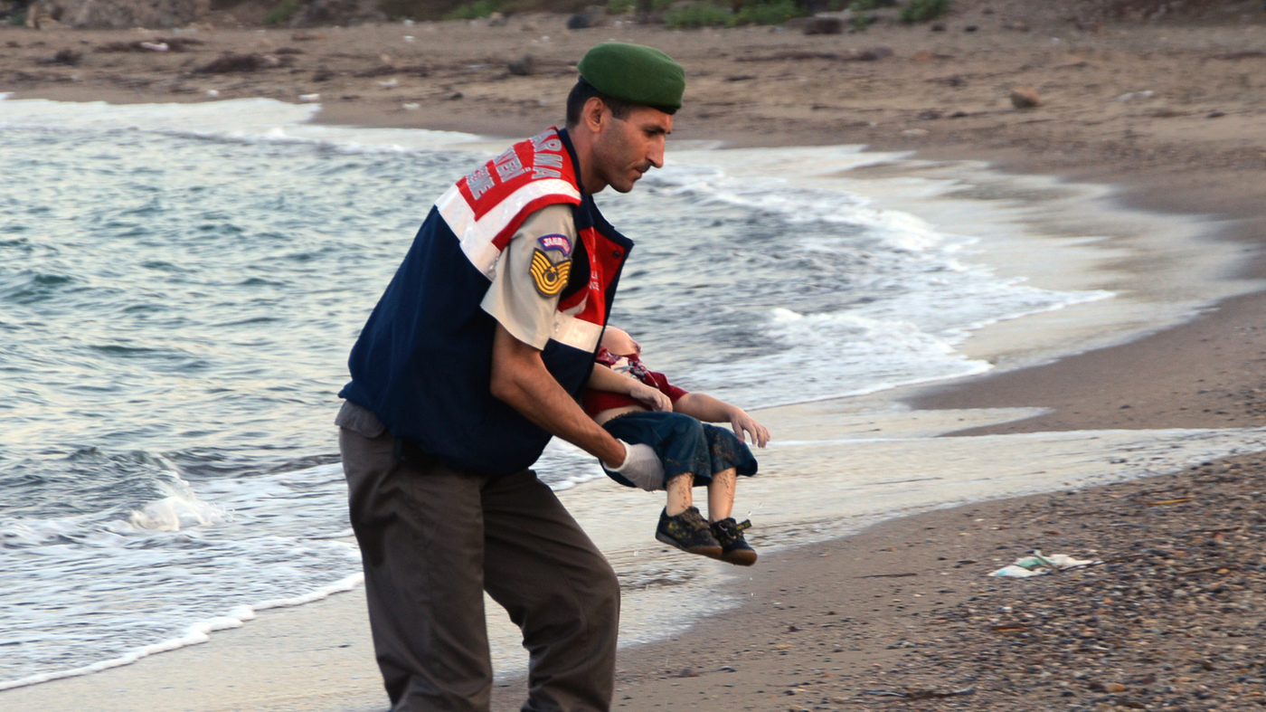 Gratitude, COVID-19 and Moral Blackmail/ Moral Risk – Dr. Meredith Terretta